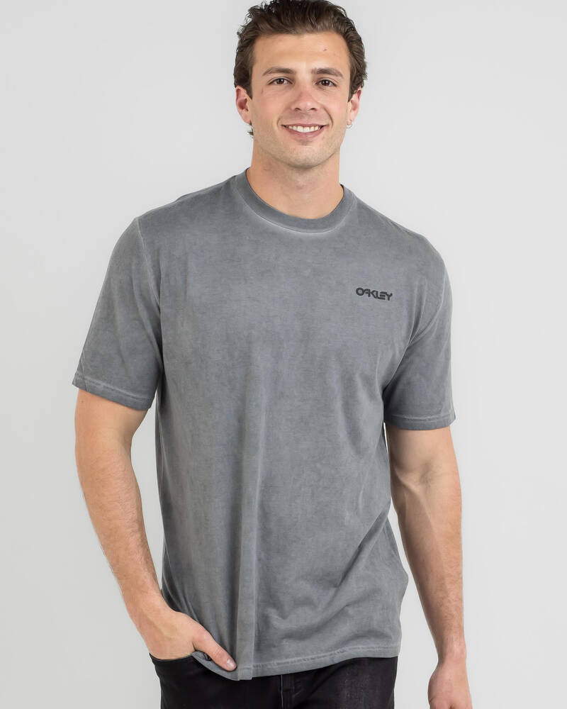 Shop Oakley Overdyed B1B Logo T-Shirt In Blackout - Fast Shipping ...