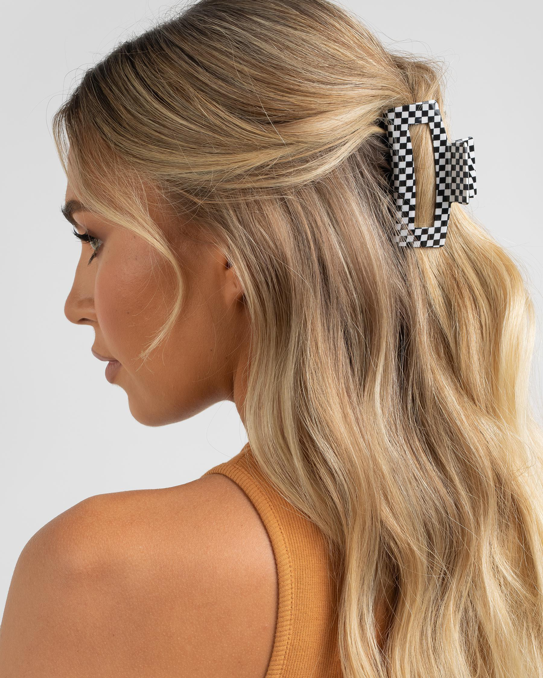Shop Karyn In LA Kristy Hair Claw Clip In Black/white - Fast Shipping ...
