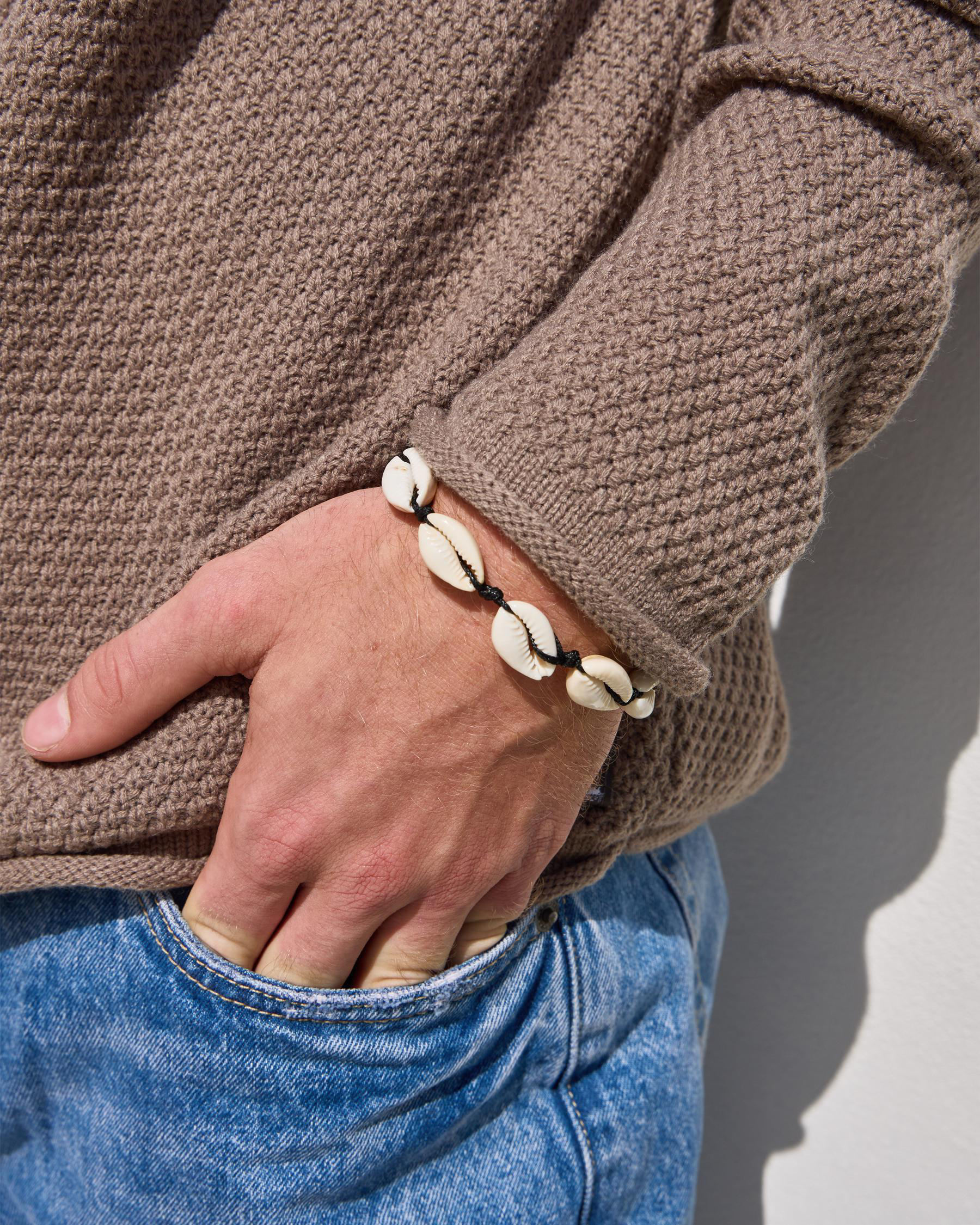 Classics 77 Cowrie Shell Bracelet In Black - FREE* Shipping & Easy ...