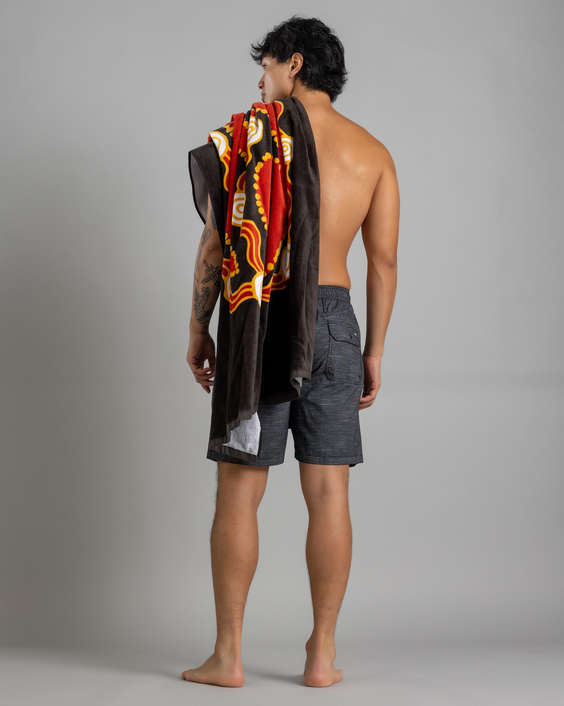 Billabong Otis Wave Towel In Black - FREE* Shipping & Easy Returns ...