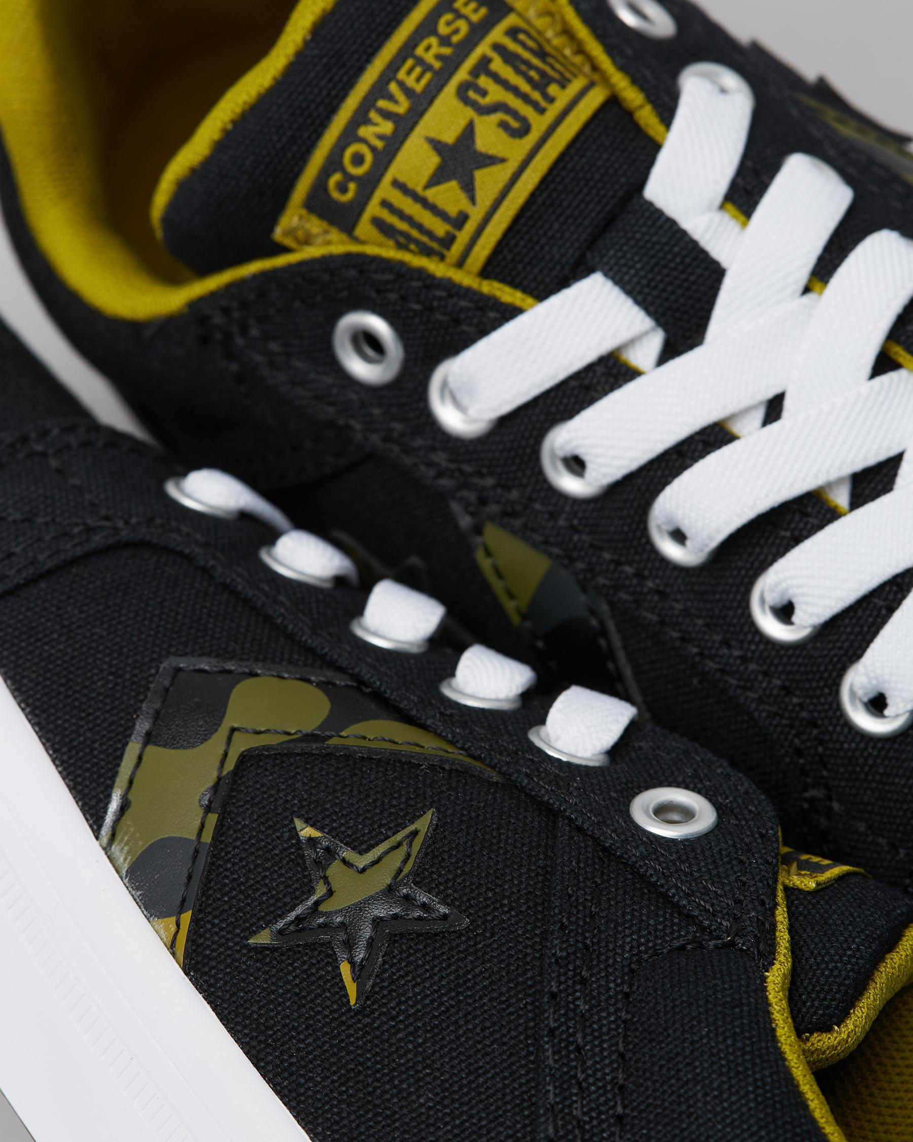 Shop Converse Boys' El Distrito 2.0 Shoes In Black/moss/white - Fast ...