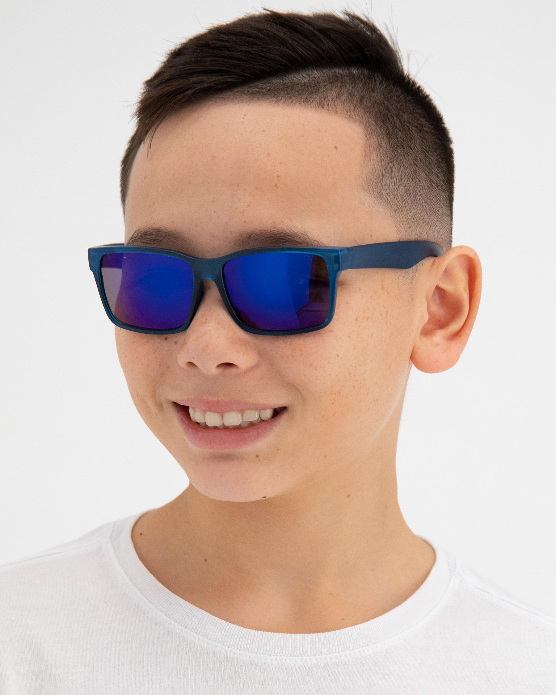 Skylark Clarus Sunglasses In Blue - FREE* Shipping & Easy Returns ...