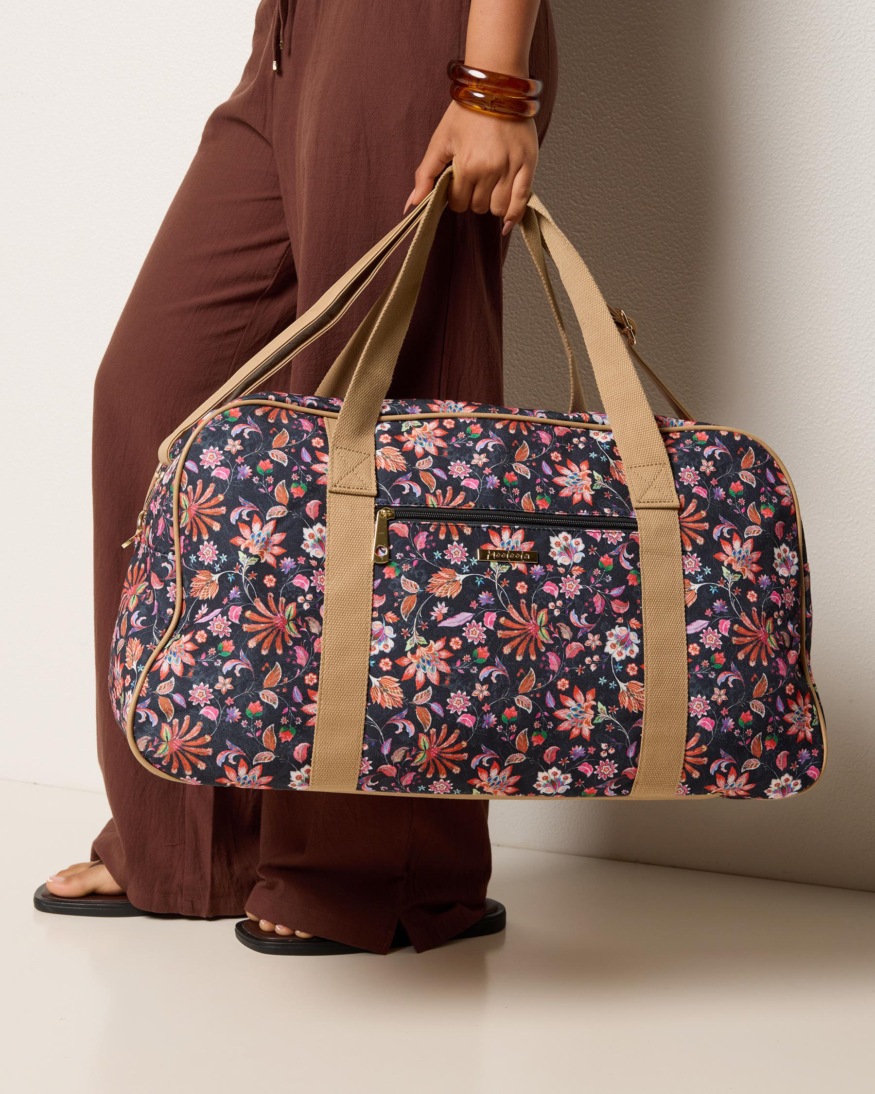 Mooloola Lucinda Travel Bag In Black/pink - FREE* Shipping & Easy ...