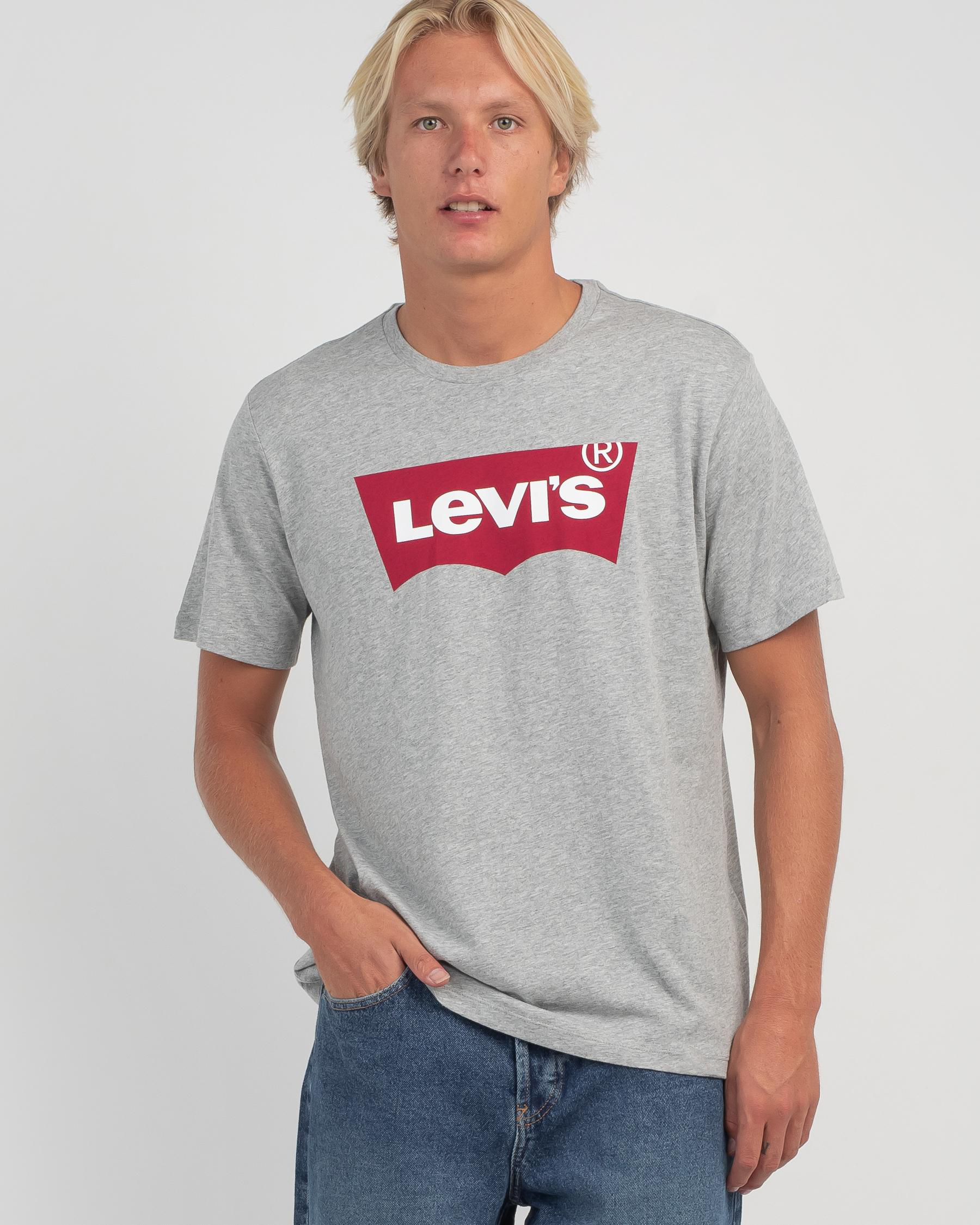 Shop Levi's Set-In T-Shirt In Midtone Heather Grey - Fast Shipping ...