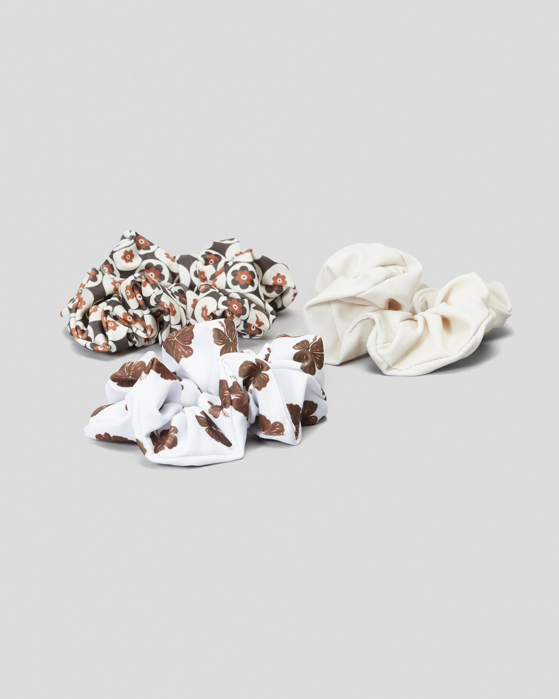 Shop Karyn In LA Honolulu Scrunchie Pack In Chocolate/cream - Fast ...