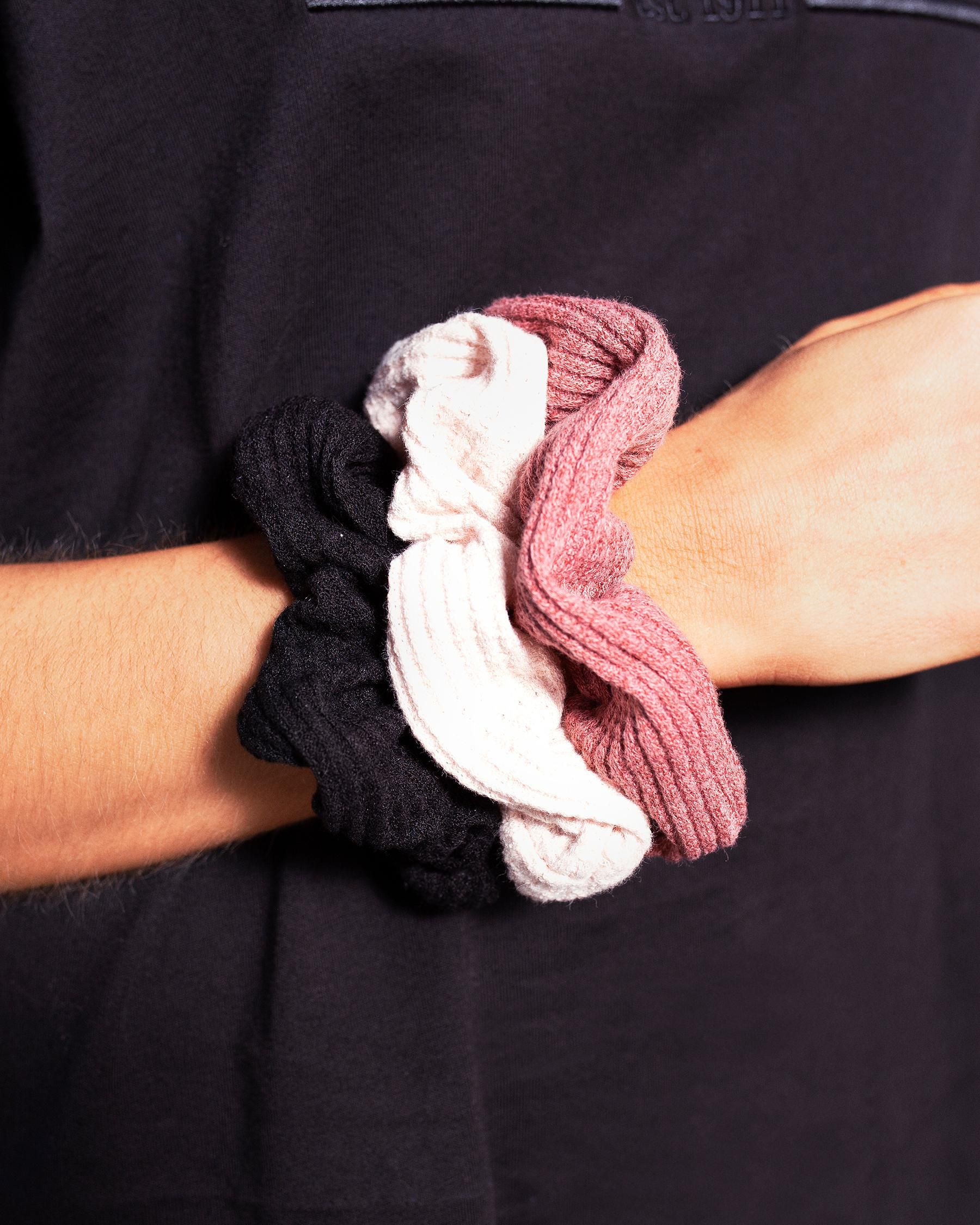 Karyn In LA Lizbet Scrunchie Pack In Rose/black/beige - Fast Shipping ...