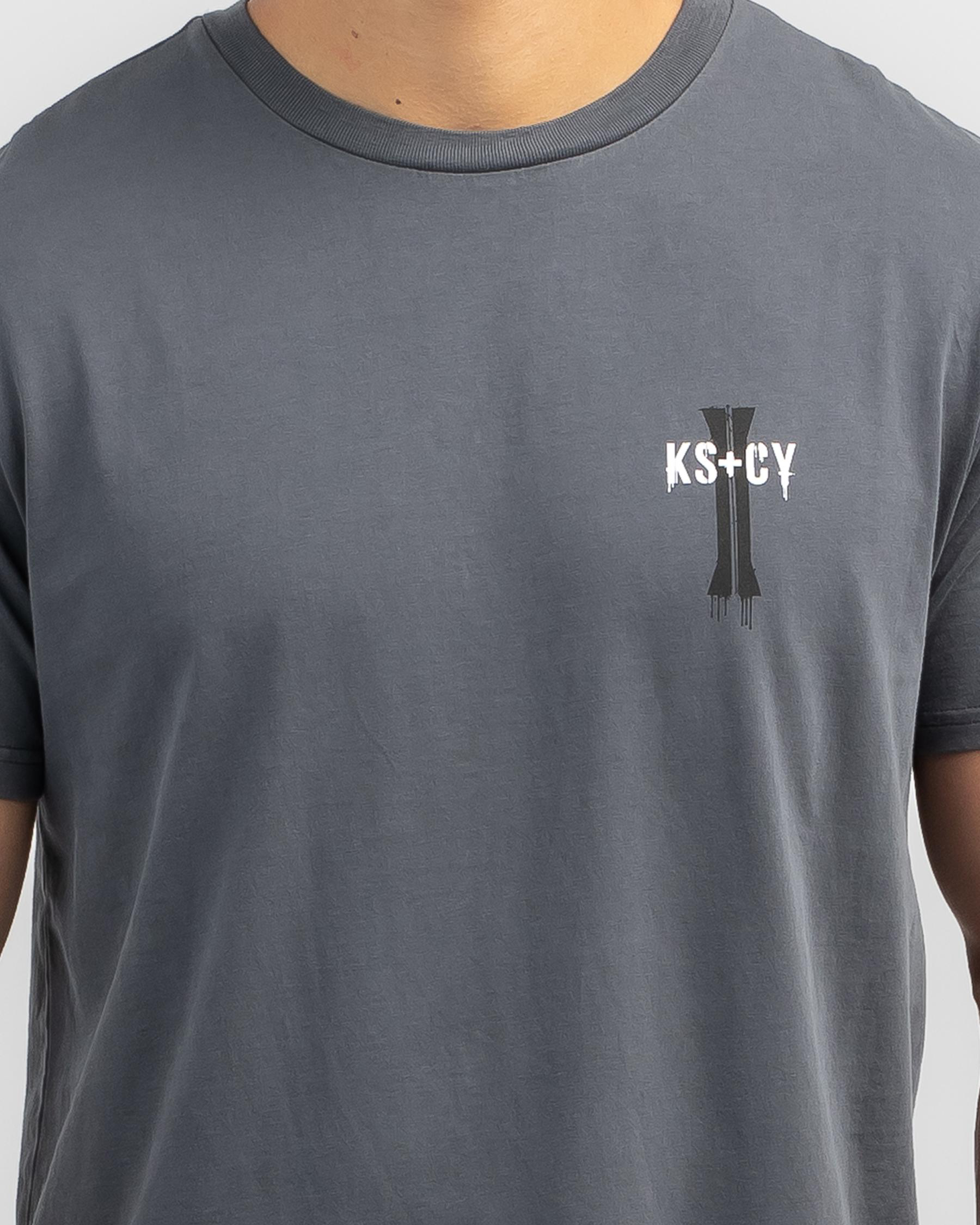 Shop Kiss Chacey Hostage Dual Curved T-Shirt In Pigment Asphalt - Fast ...
