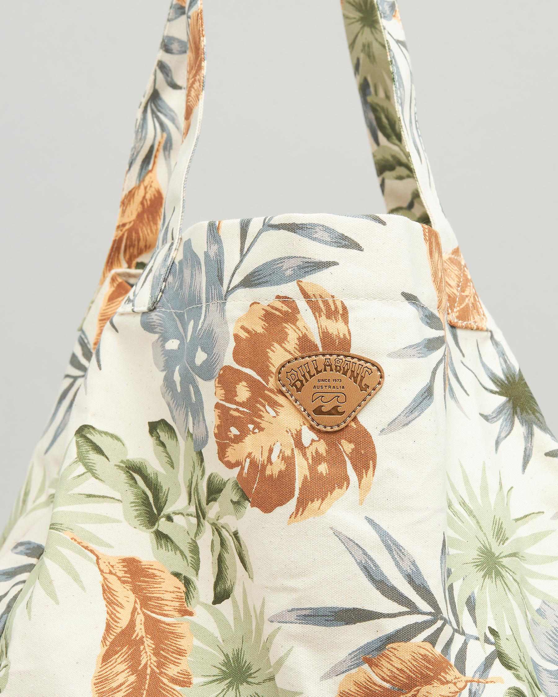 Billabong My Babylon Beach Bag In Salt Crystal - FREE* Shipping & Easy ...