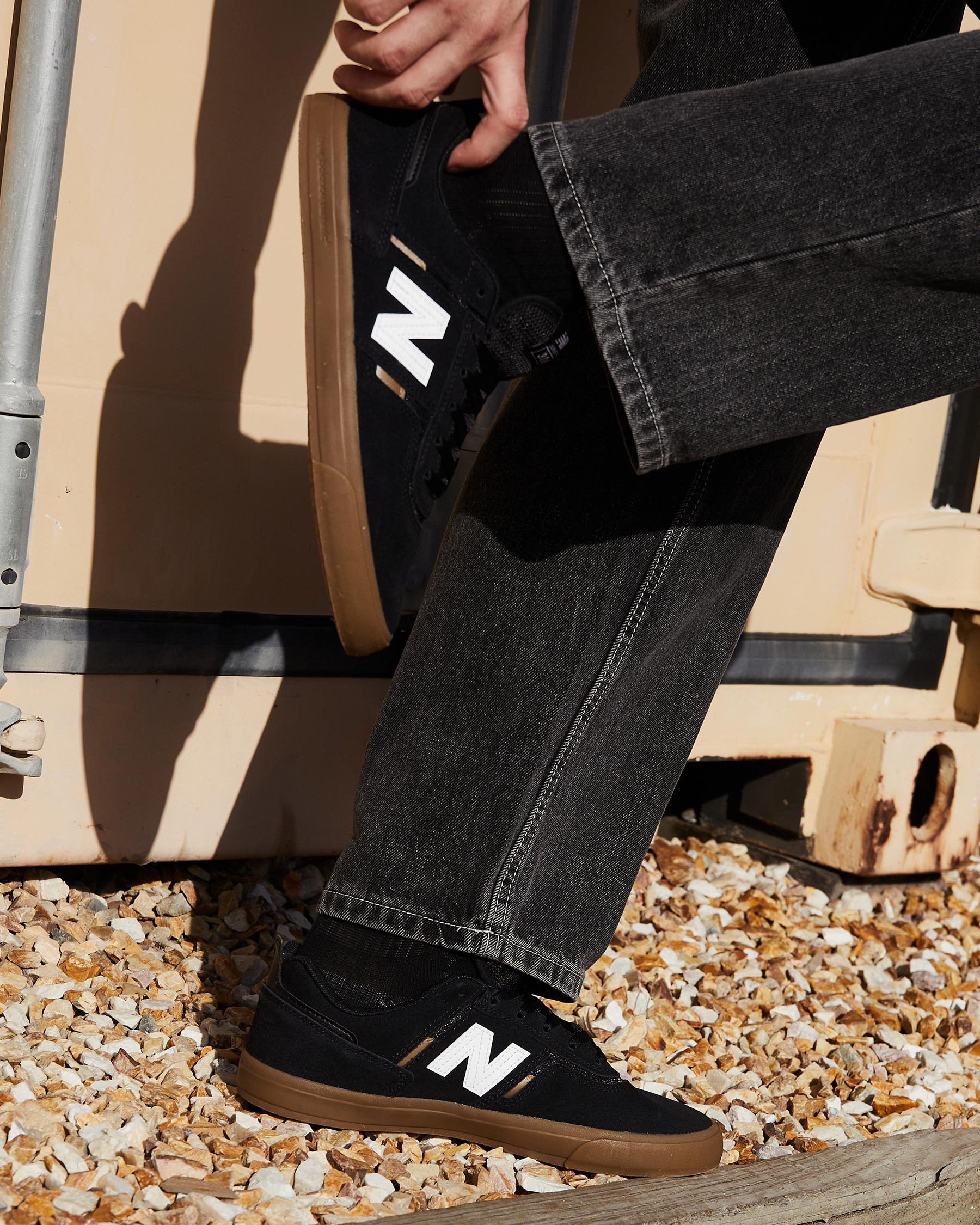 New Balance Nb 306 Shoes In Black/gum - Fast Shipping & Easy Returns - City Beach Australia