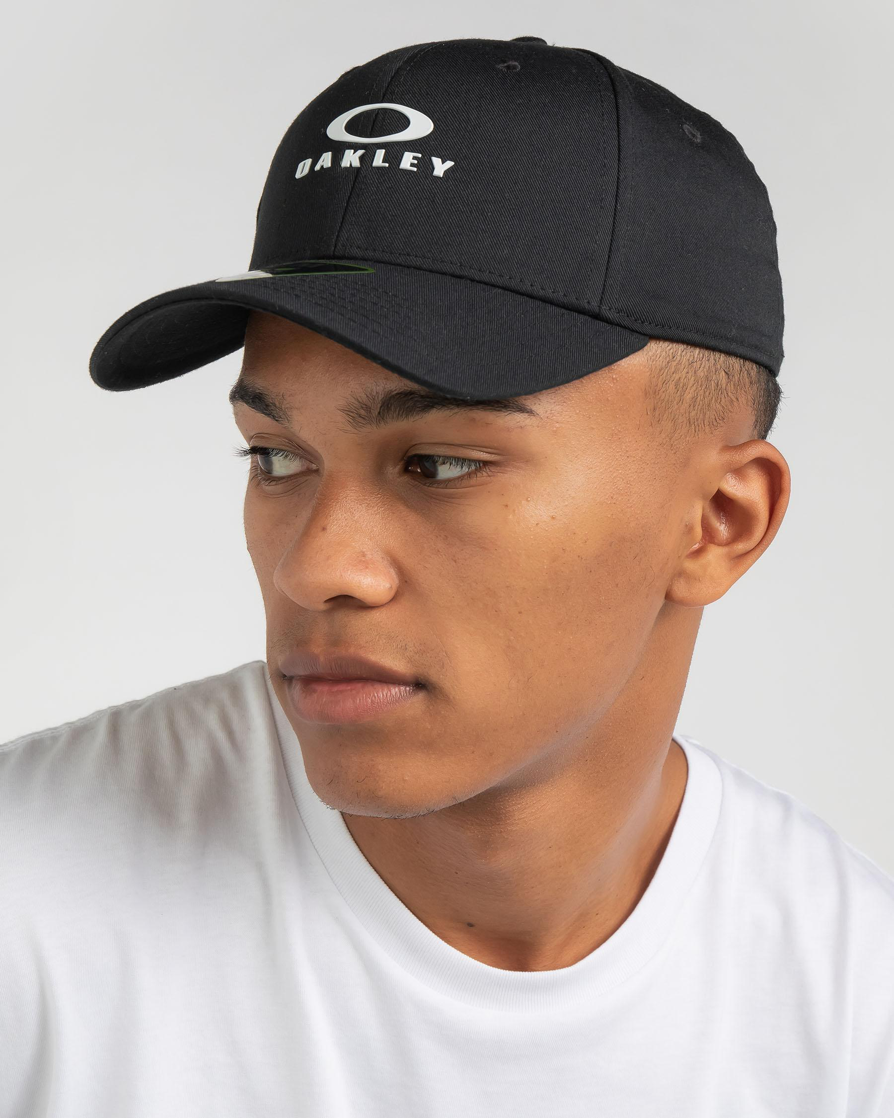 Shop Oakley Stack Icon Flexfit Cap In Blackout - Fast Shipping & Easy ...