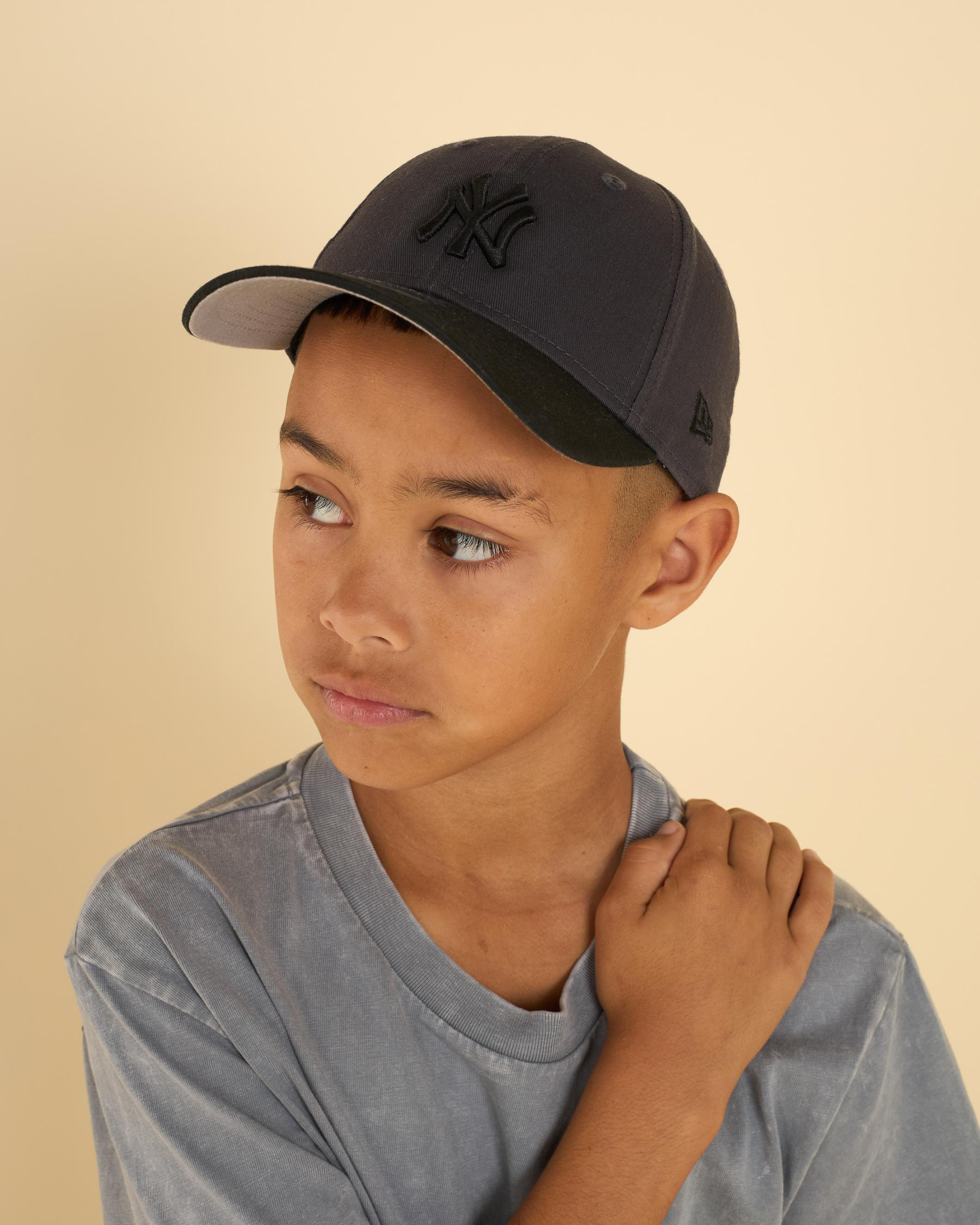 New Era Boys' 2 Shade Wash 9Forty NY Snapback Cap In Graphite/grey Uv ...