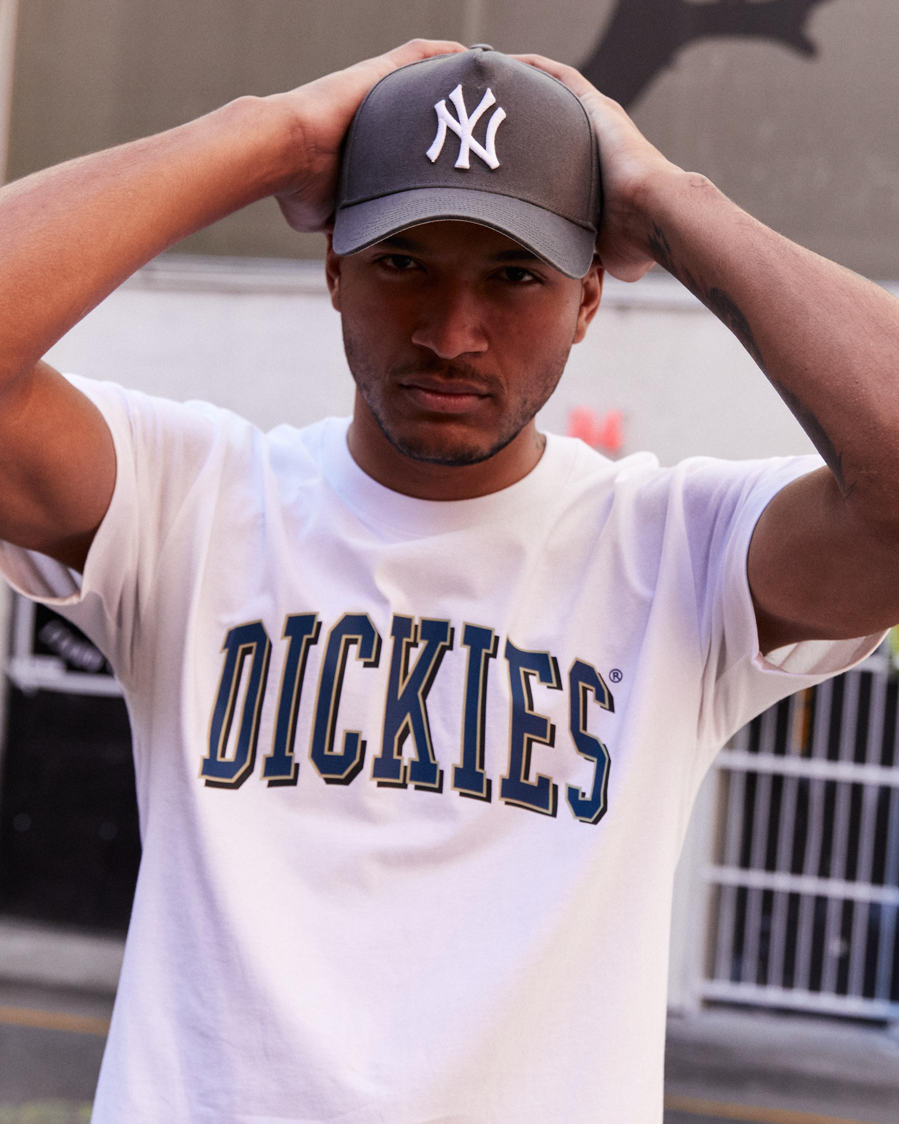 Shop New Era New York Yankees 9Forty Snapback Cap In Graphite/white ...