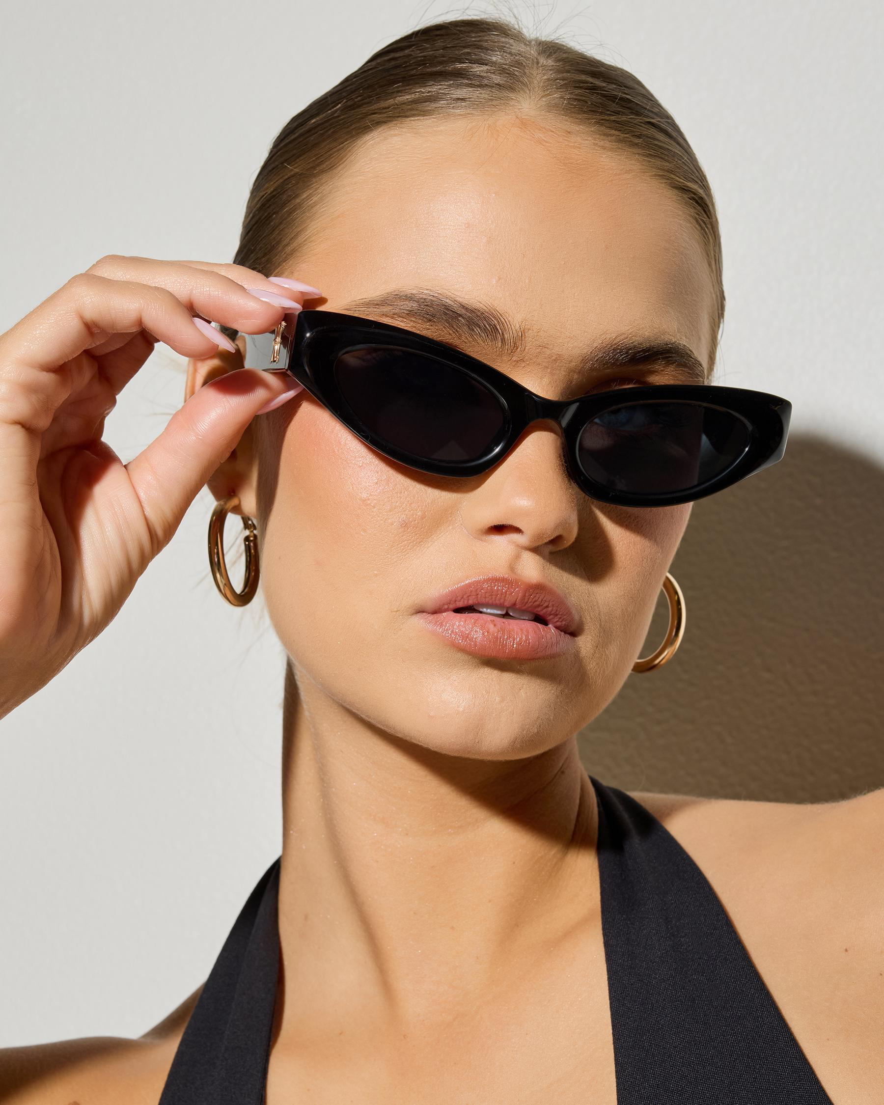 Shop Le Specs The Stealth Sunglasses In Black/smoke - Fast Shipping & Easy Returns - City Beach ...