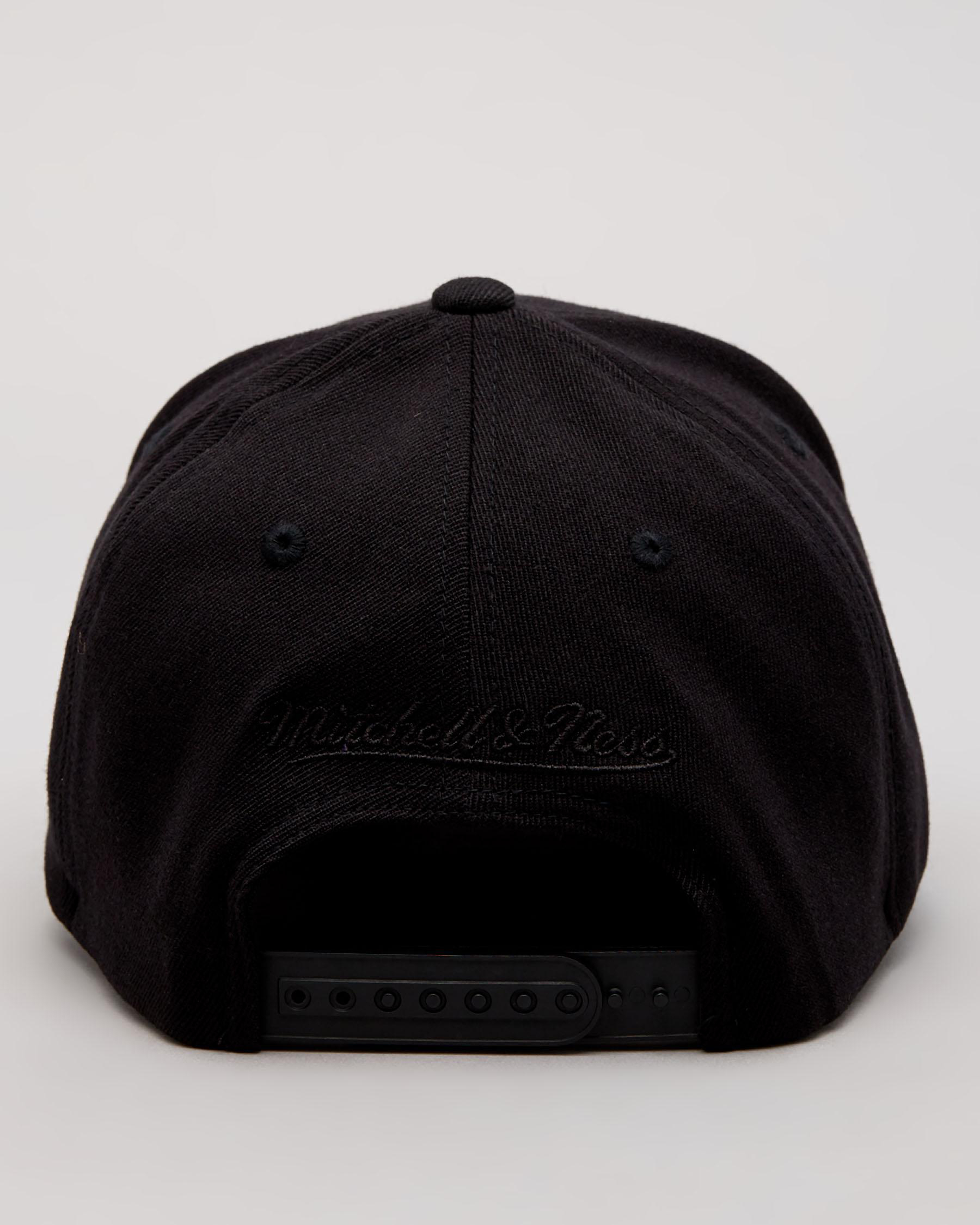 Shop Mitchell & Ness New York Giants Wide Receiver Classic Cap In Black ...